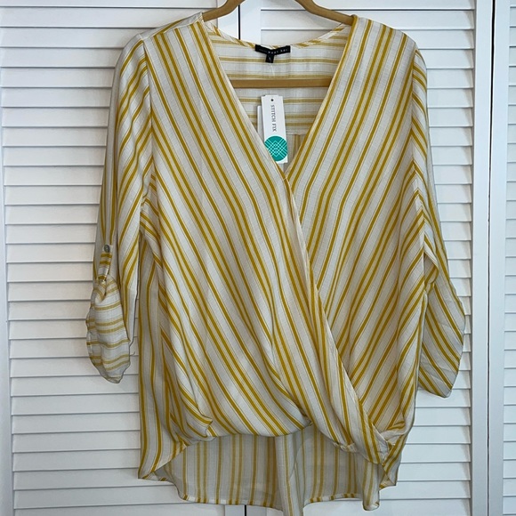West Kei Tops Nwt West Kei Allan Surplice Rolltab Hilo Top L Poshmark
